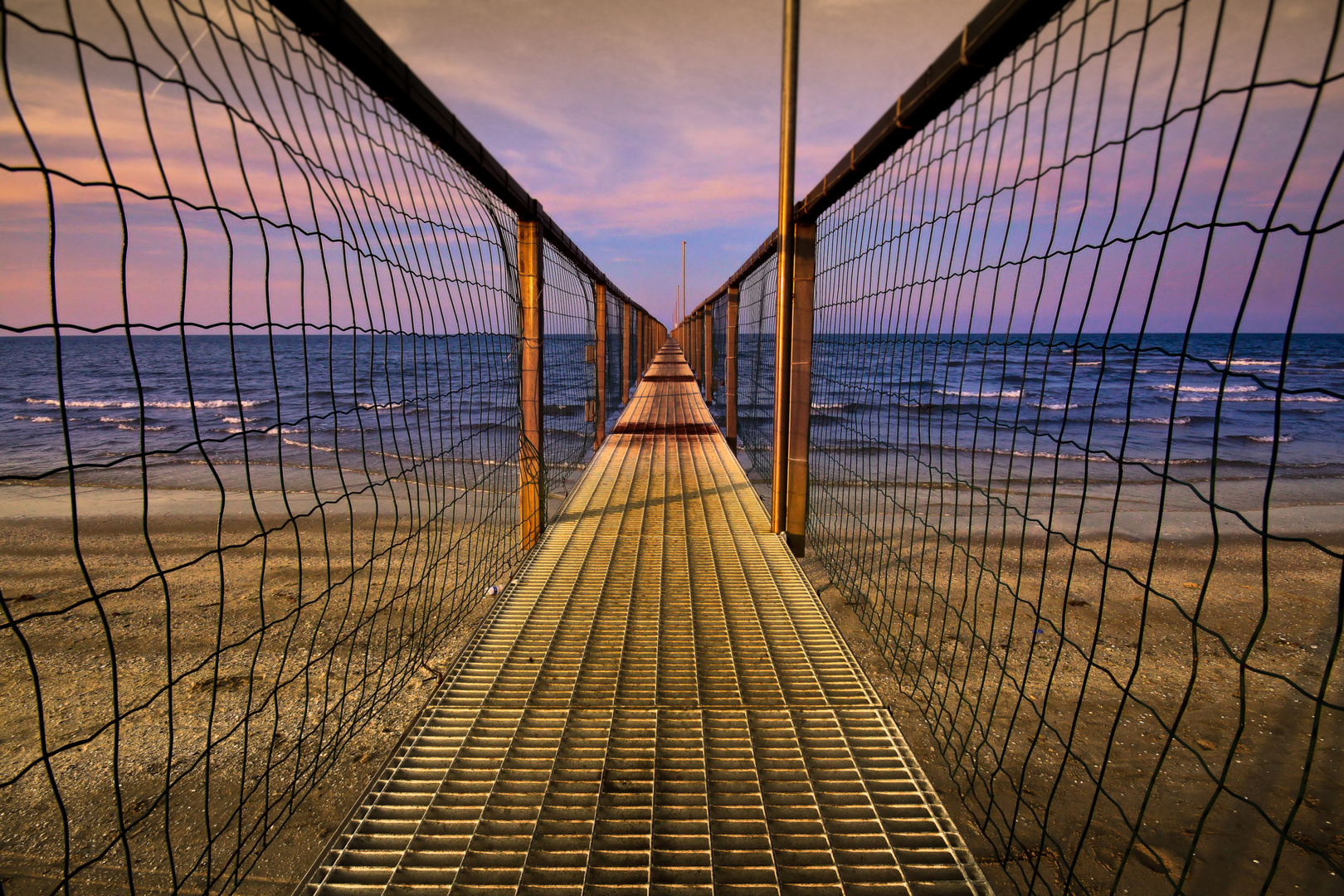 il pontile..................... Foto % Immagini| sport, sport nel vento ...