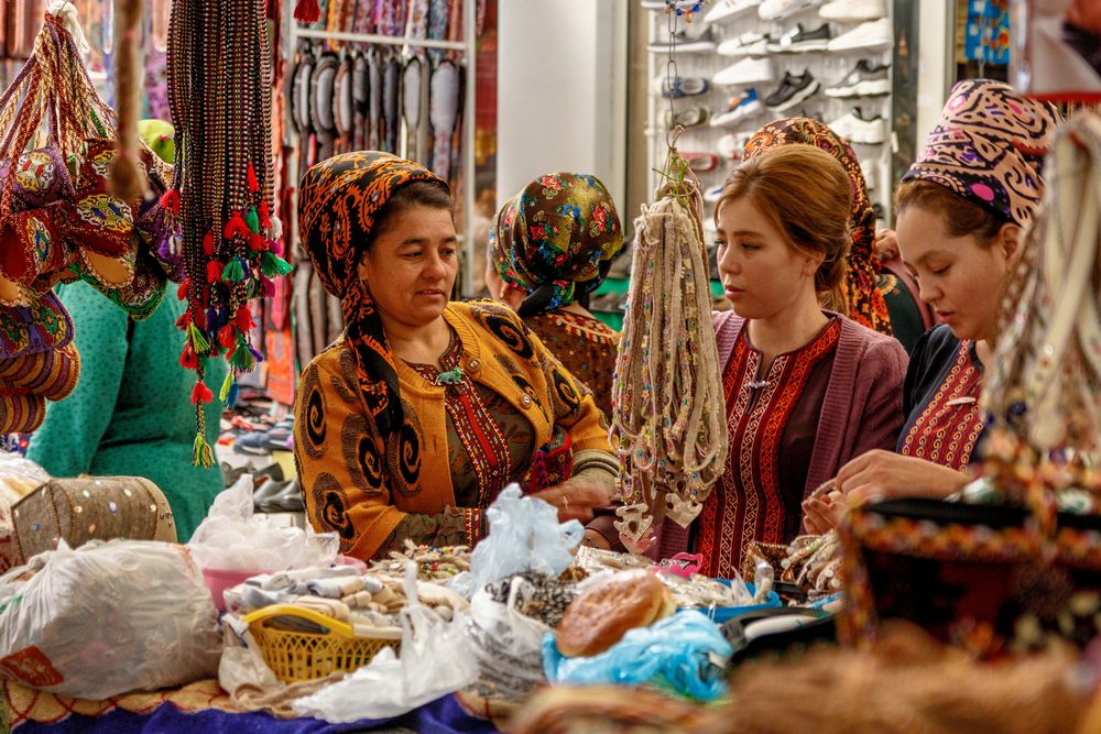 Im Altyn-Asyr-Basar... Foto & Bild | world, fashion, menschen Bilder ...