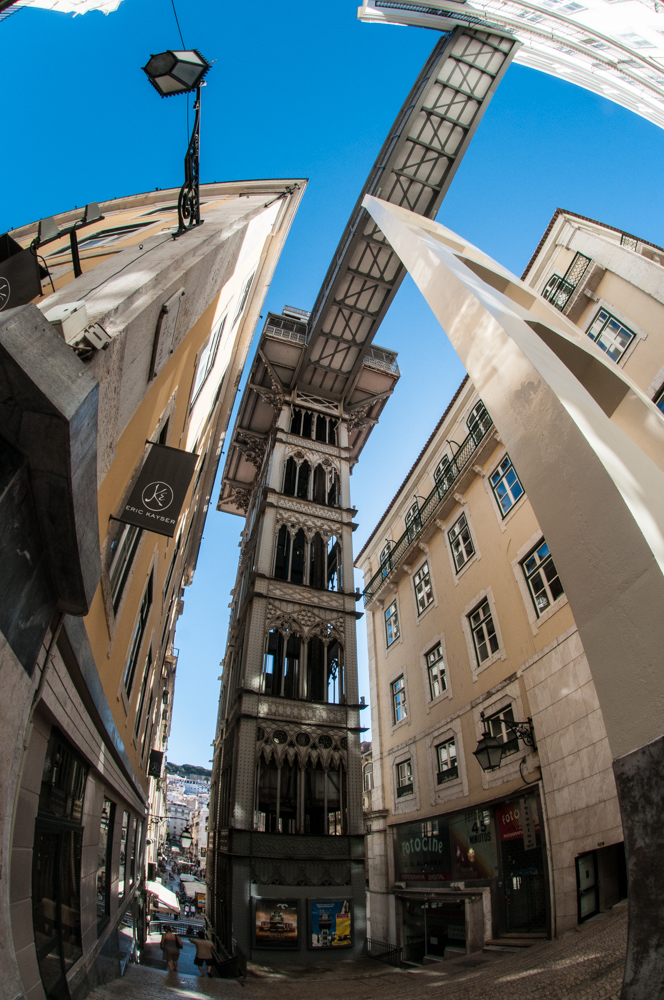Im Aufzug zur Oberstadt: der Elevador de Santo Justa Foto & Bild ... Im Aufzug zur Oberstadt: der Elevador de Santo Justa Foto & Bild ...