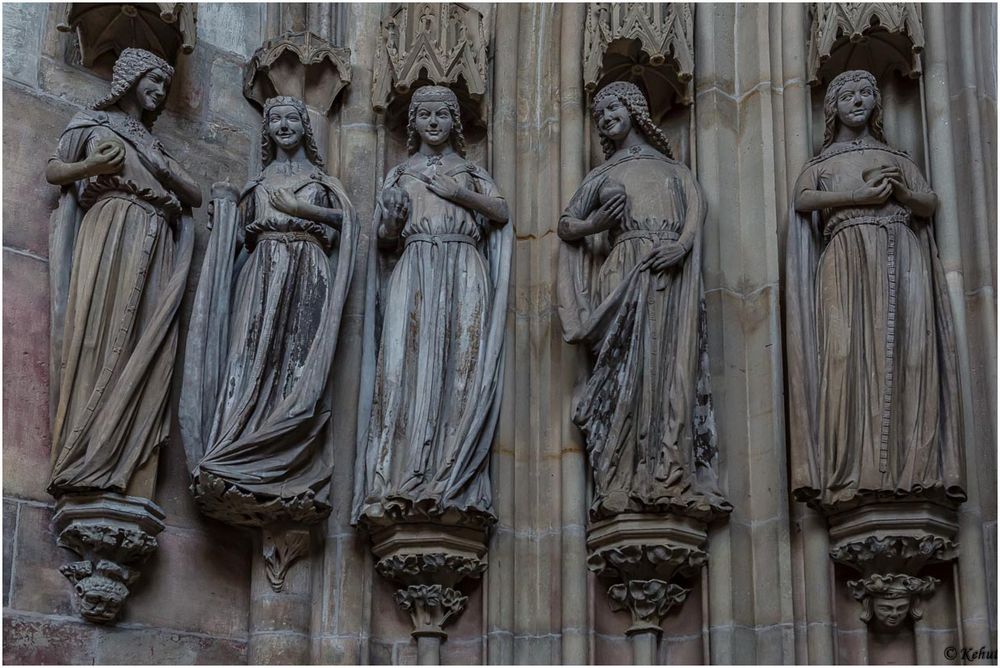 Im Blick - Details Sakralbauwerke (23) Die Klugen Jungfrauen Foto & Bild | architektur ...