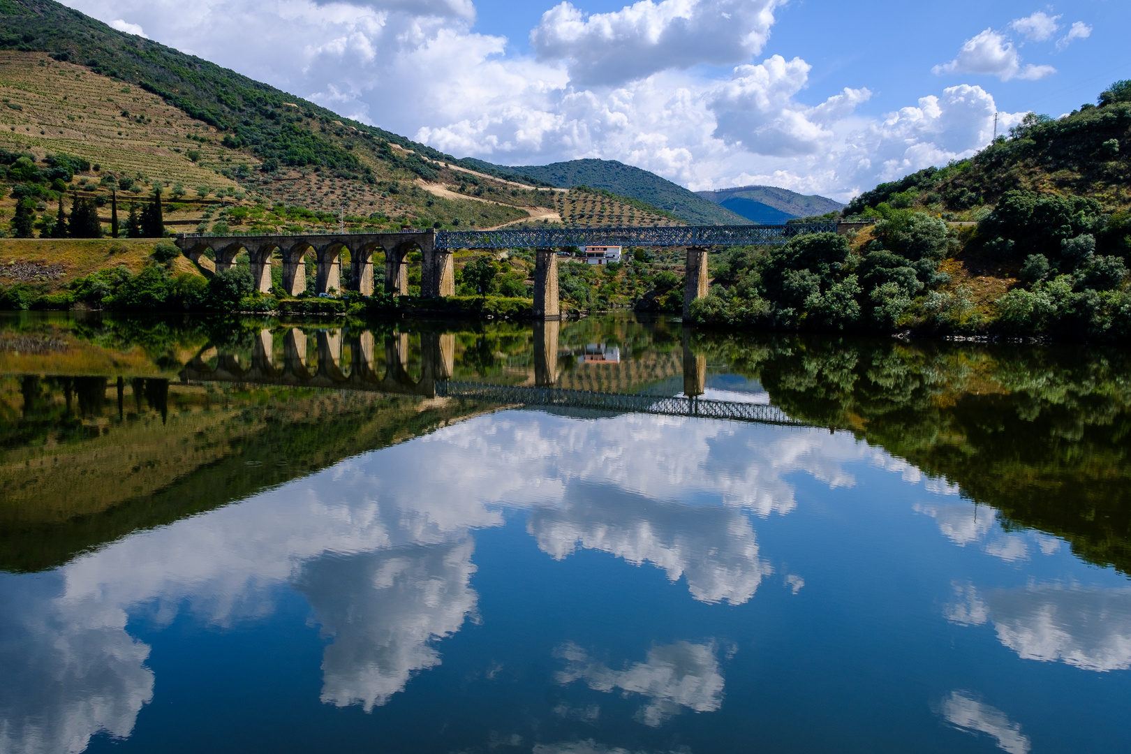 Im Douro-Tal 2 Foto & Bild | europe, portugal, wolken Bilder auf ...