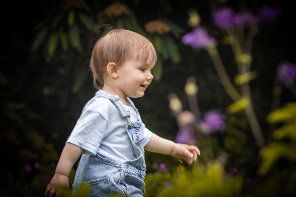 Im Garten Foto & Bild | kinder, kinder ab 2, garten Bilder auf fotocommunity