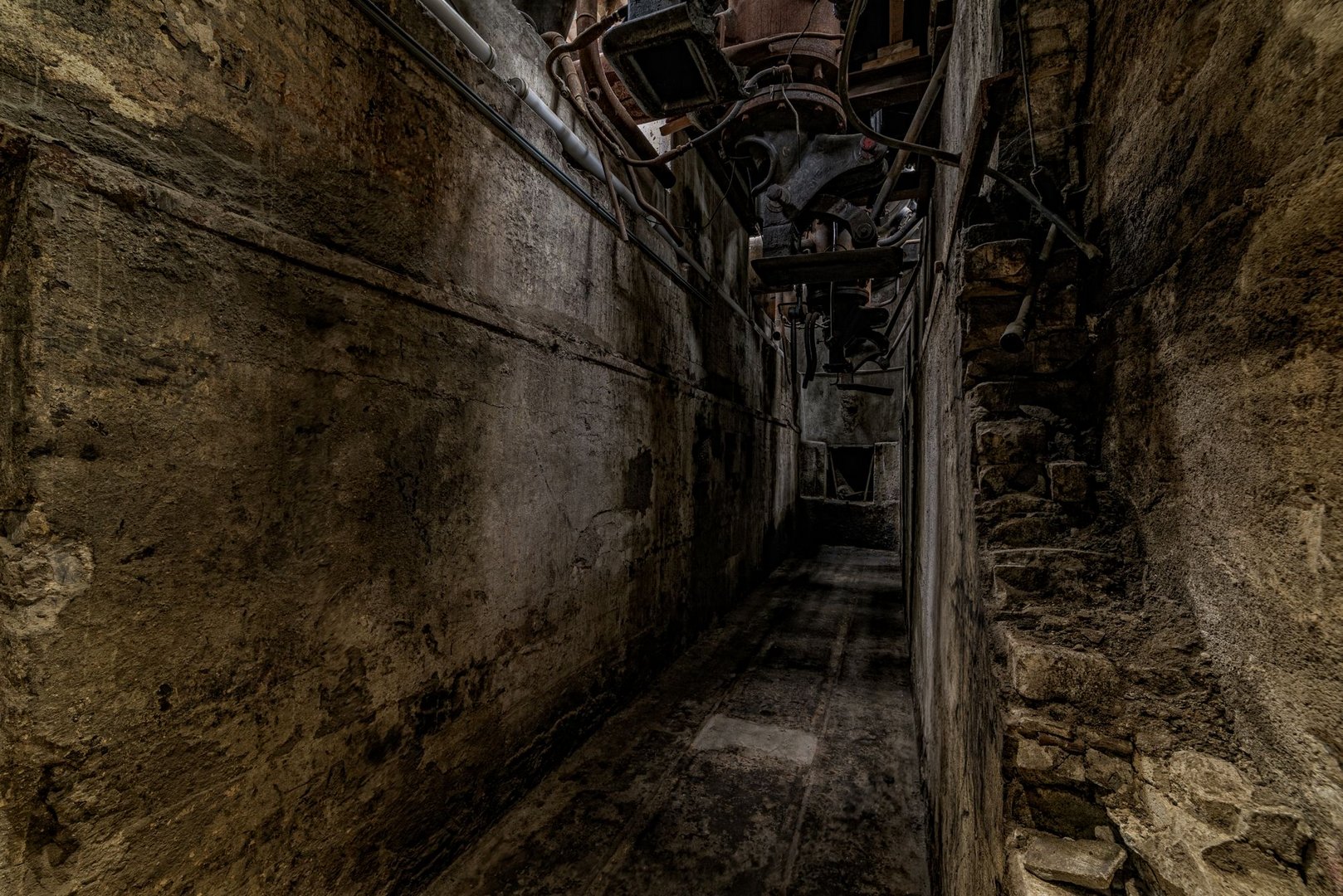 im Keller.... Foto & Bild | architektur, industrie und technik ...