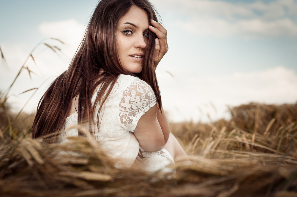 im Kornfeld Foto & Bild | portrait, portrait frauen, outdoor Bilder auf fotocommunity