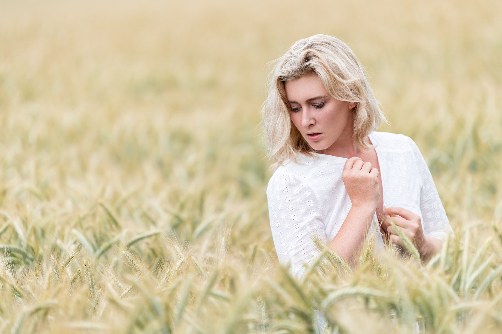 im Kornfeld Foto & Bild | portrait, portrait frauen, portfolio Bilder auf fotocommunity