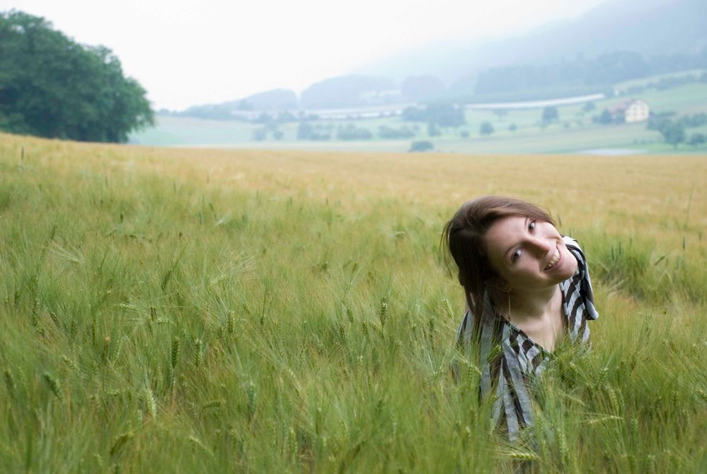 im Kornfeld Foto & Bild | erwachsene, menschen Bilder auf fotocommunity