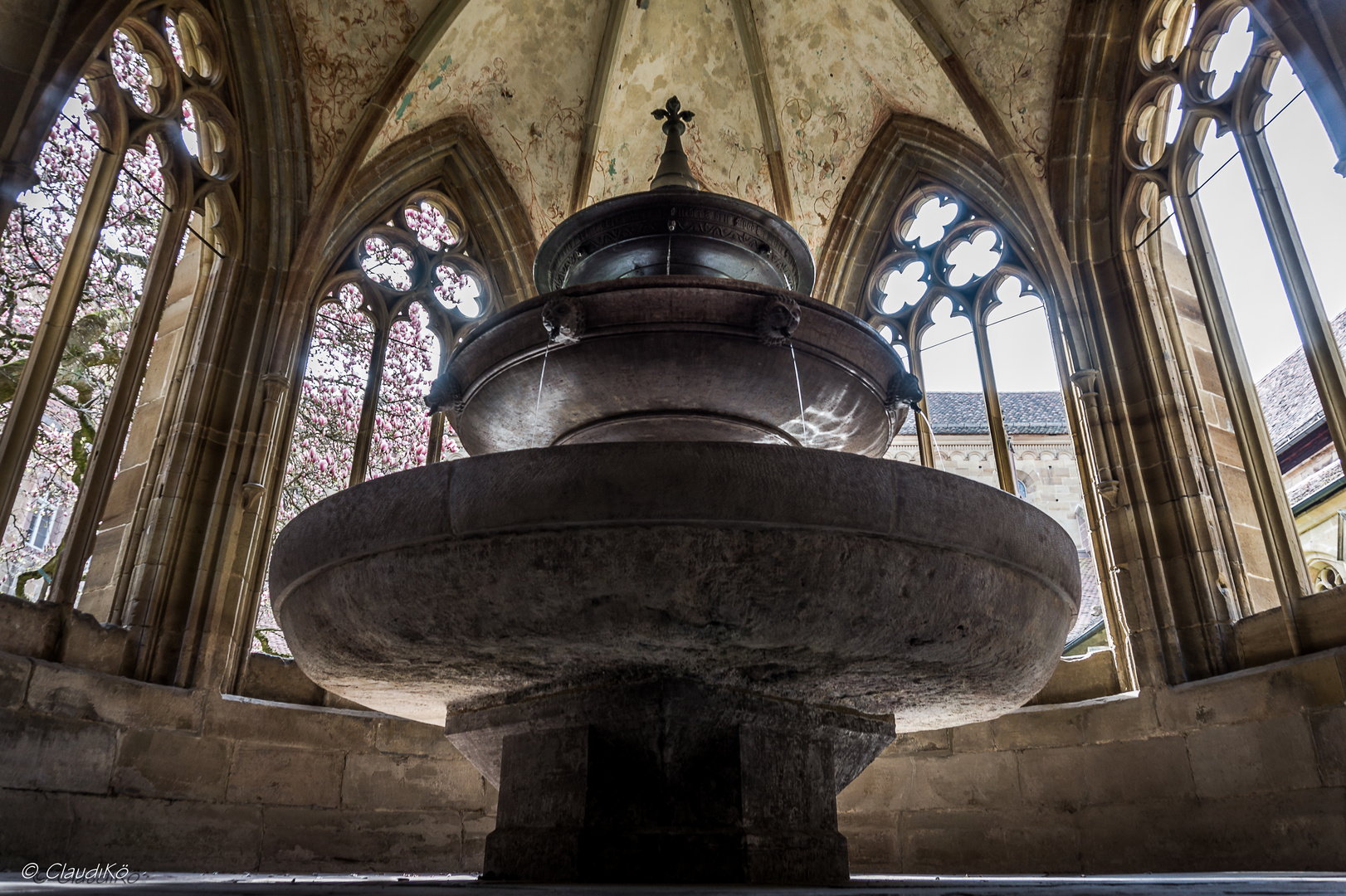 im Lavatorium Foto & Bild | weltanschauung, klösterliches aus aller ...