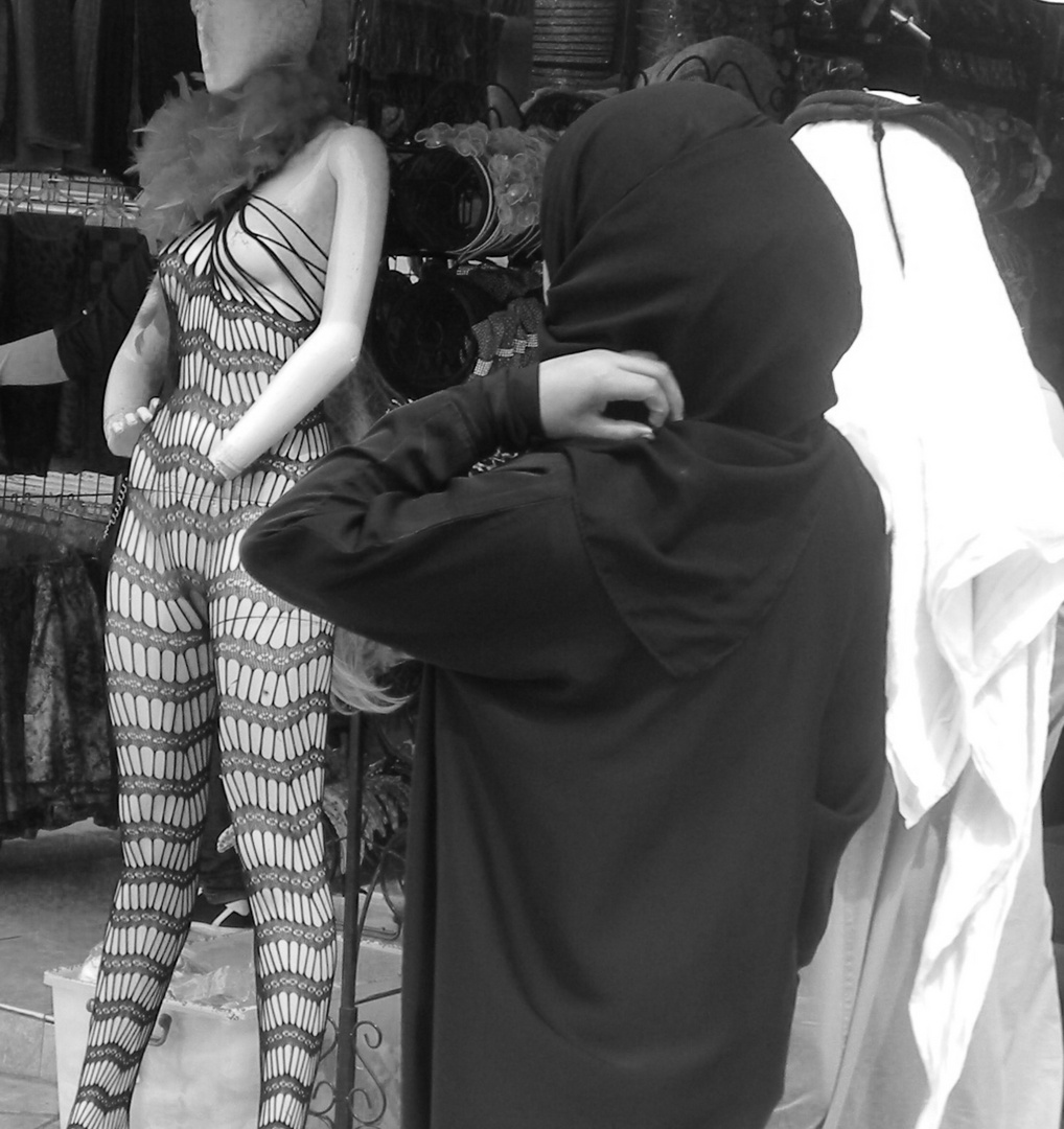 Im Schritt offen ...... Foto & Bild | erwachsene menschen, fashion ...