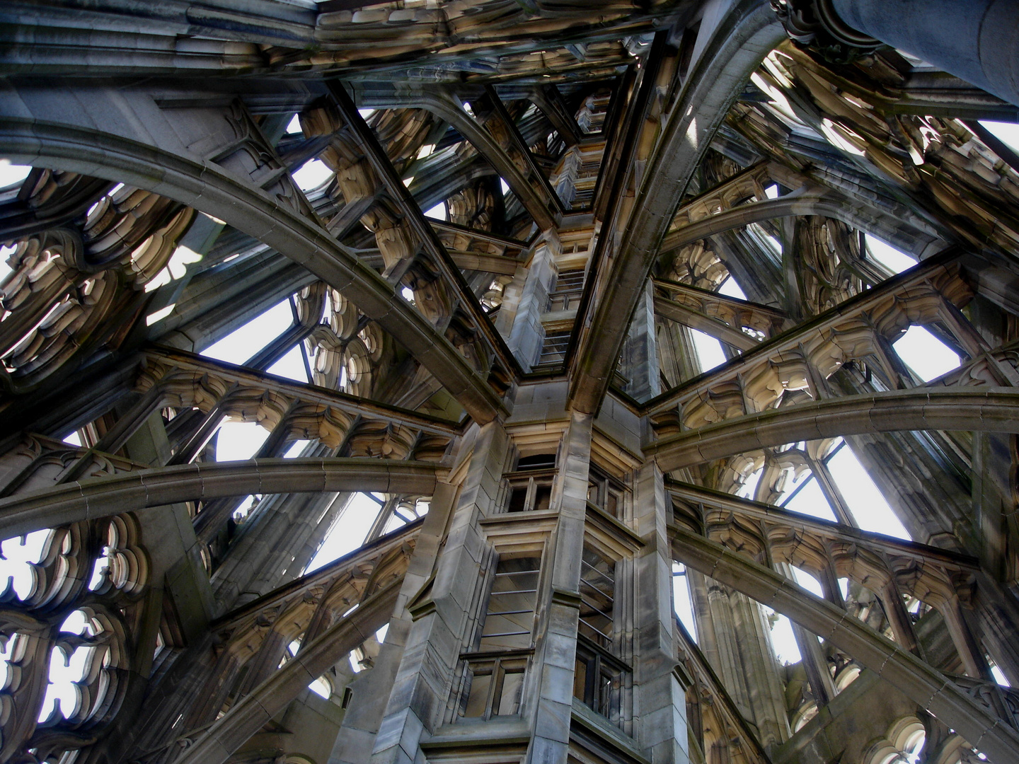 Im Turm des Ulmer Münster Foto & Bild | architektur, sakralbauten ...