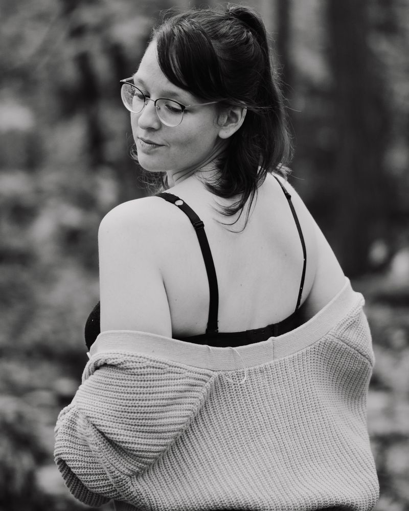 Im Wald Foto & Bild | portrait, portrait frauen, outdoor Bilder auf fotocommunity