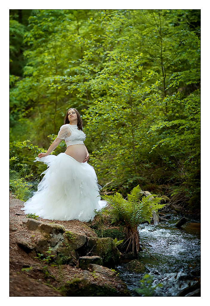 Im Zauberwald Foto & Bild | erwachsene, schwangerschaft, outdoor Bilder ... Im Zauberwald Foto & Bild | erwachsene, schwangerschaft, outdoor Bilder ...