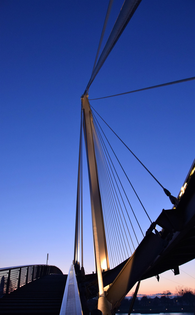 Immer eine Frage der Perspektive... Foto & Bild | wasser, sonne ...