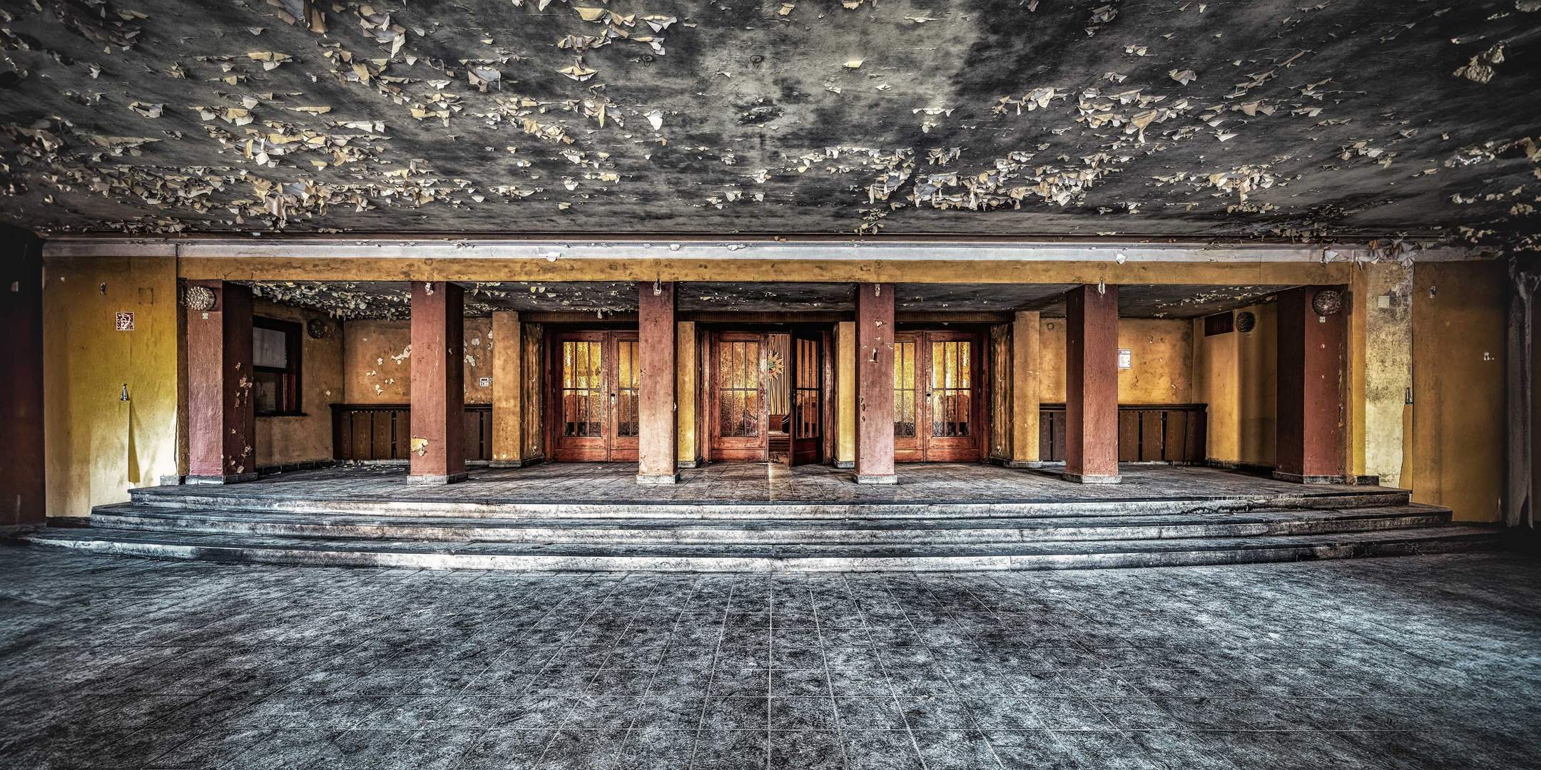 In freudiger Erwartung... Foto & Bild | spezial, marode, marodes Bilder ...