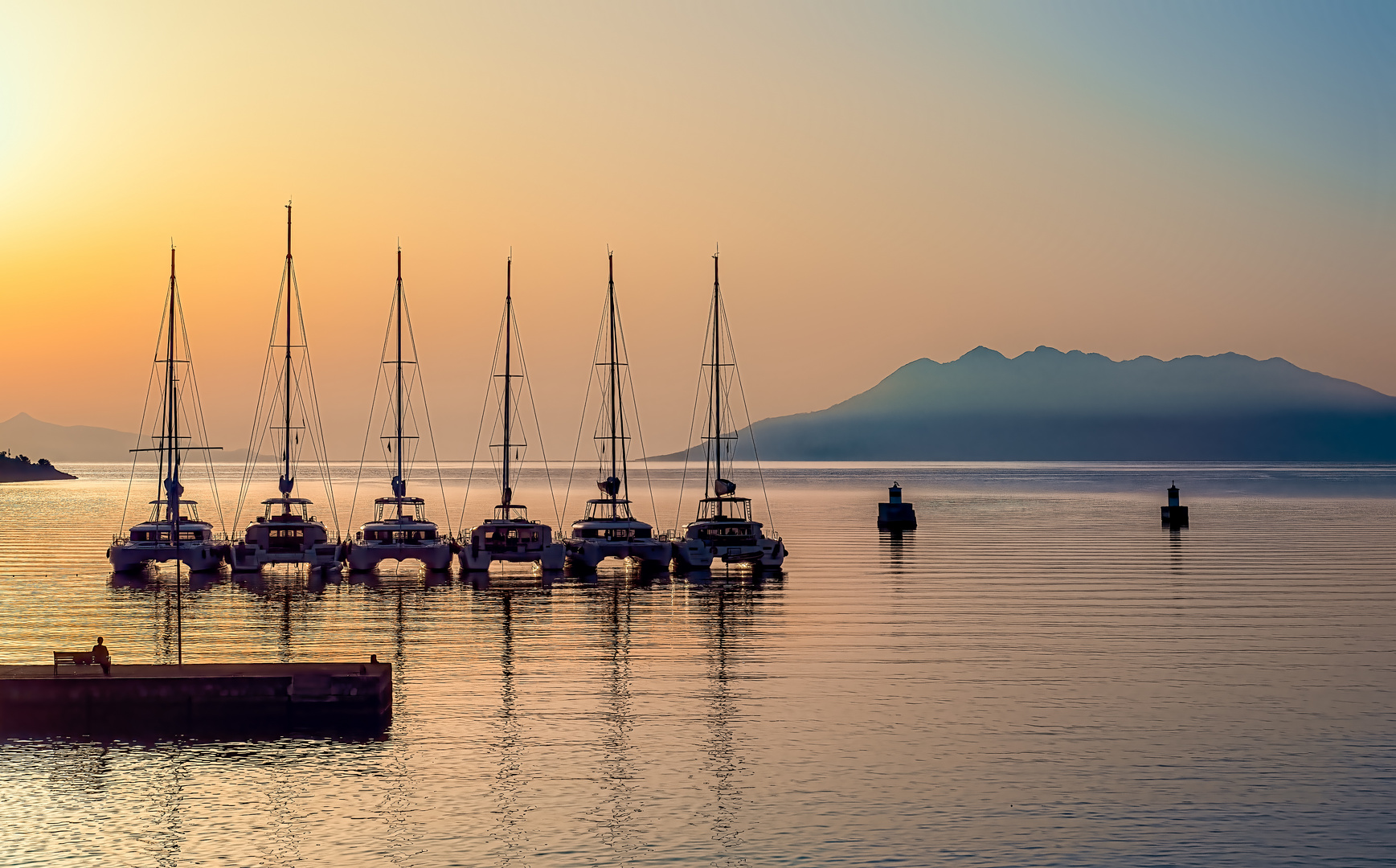 In Reih' und Glied Foto & Bild | sonnenuntergänge, schiffe und seewege ...