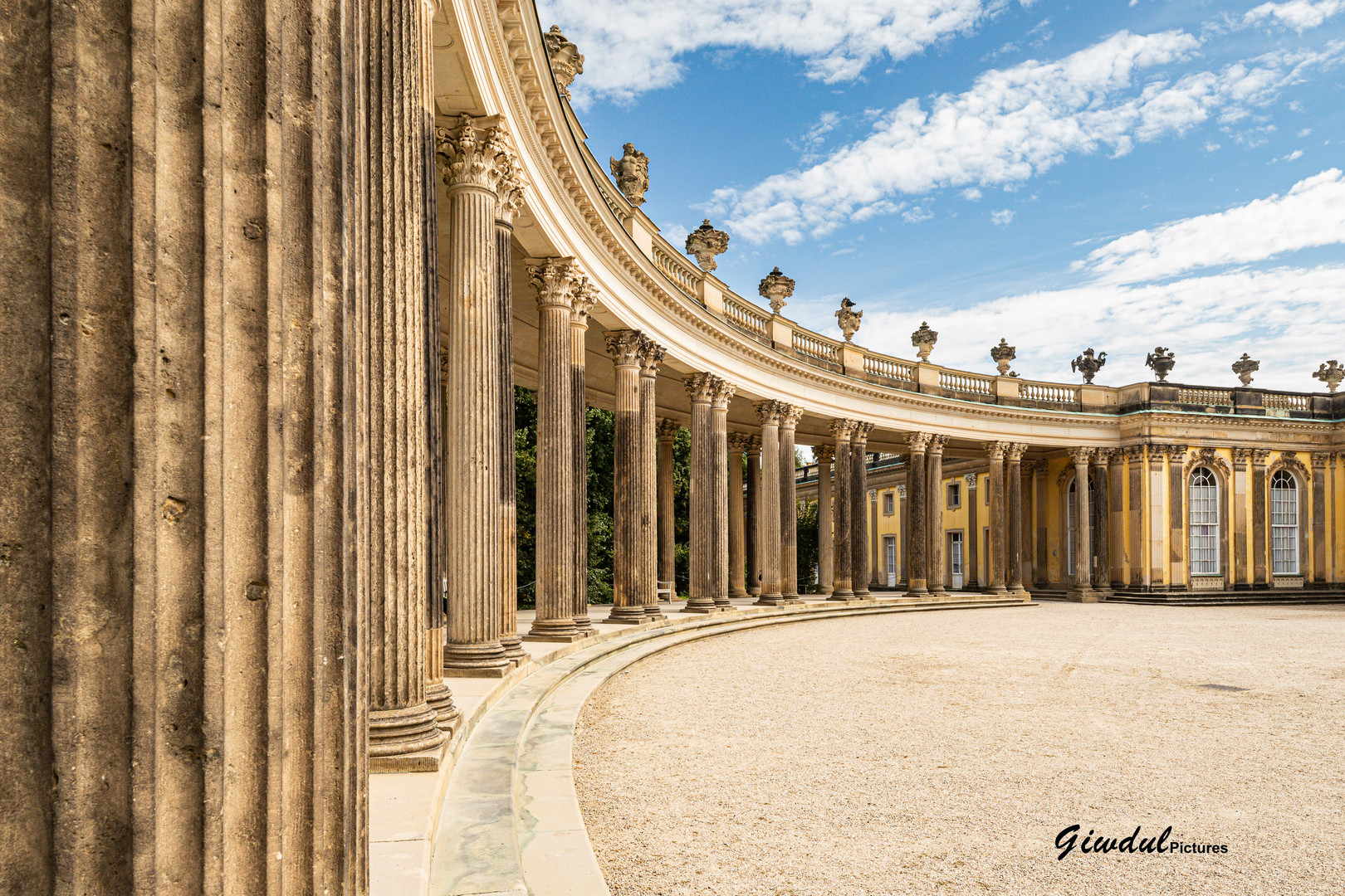 "In Reih und Glied" Foto & Bild | architektur, deutschland, europe ...