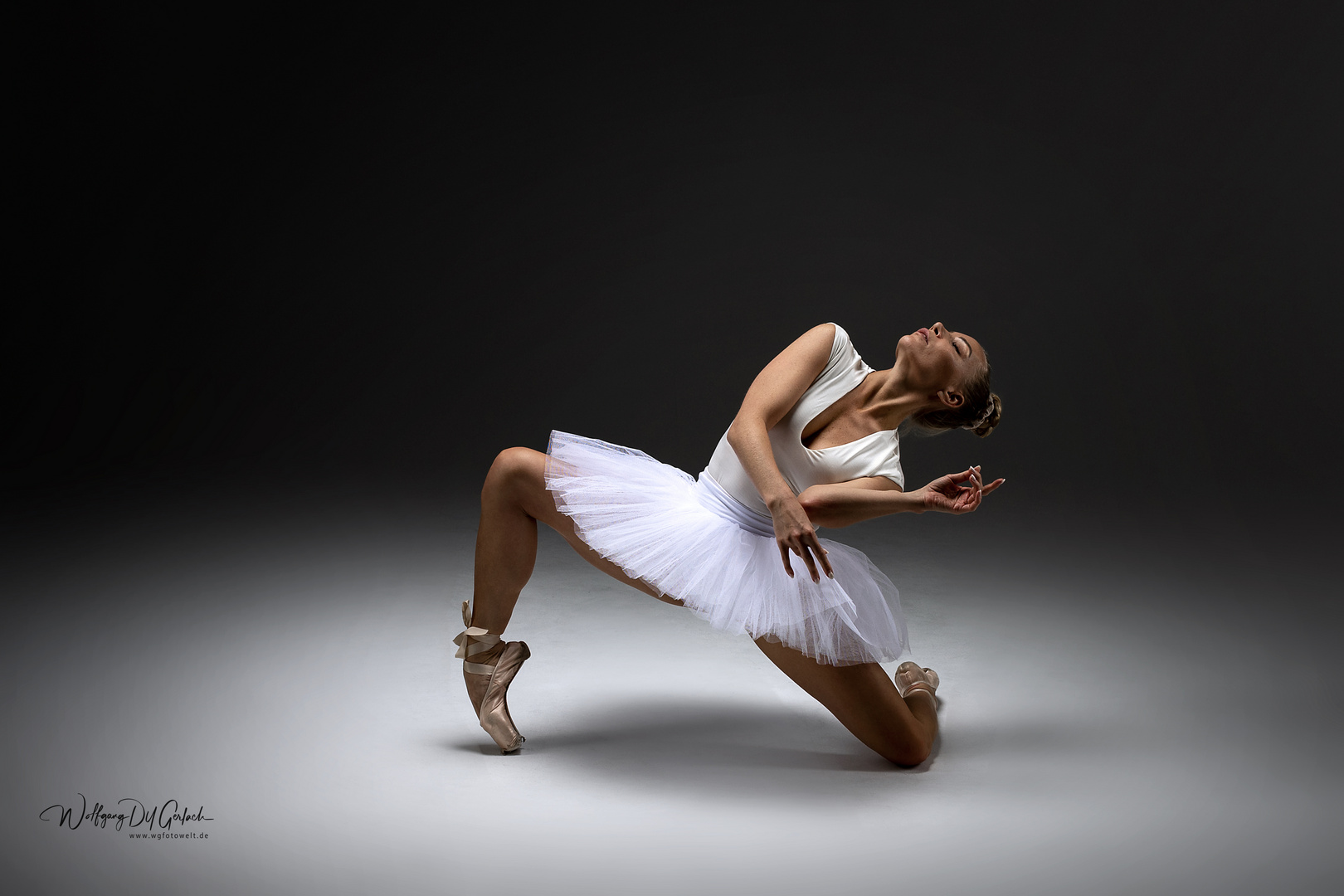 In the middle of the Light Foto & Bild | kunstfotografie & kultur, tanz, ballett Bilder auf ...