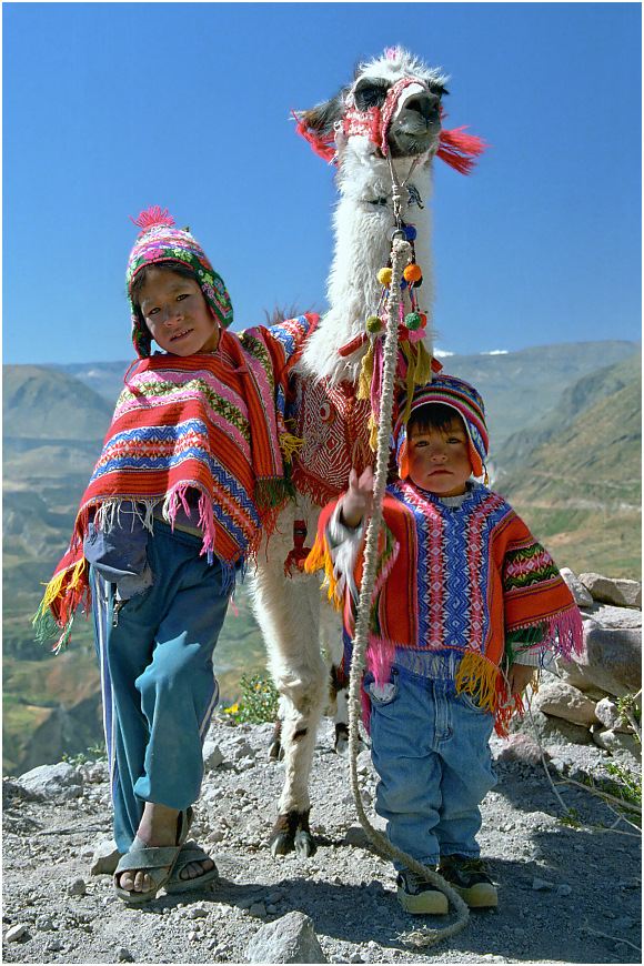 Indigenas am Cañon del Colca, Peru Foto & Bild | south america, peru ...