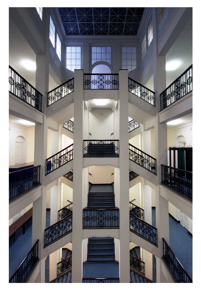 Indoor-Bridges Foto & Bild | architektur, treppen und treppenhäuser ...