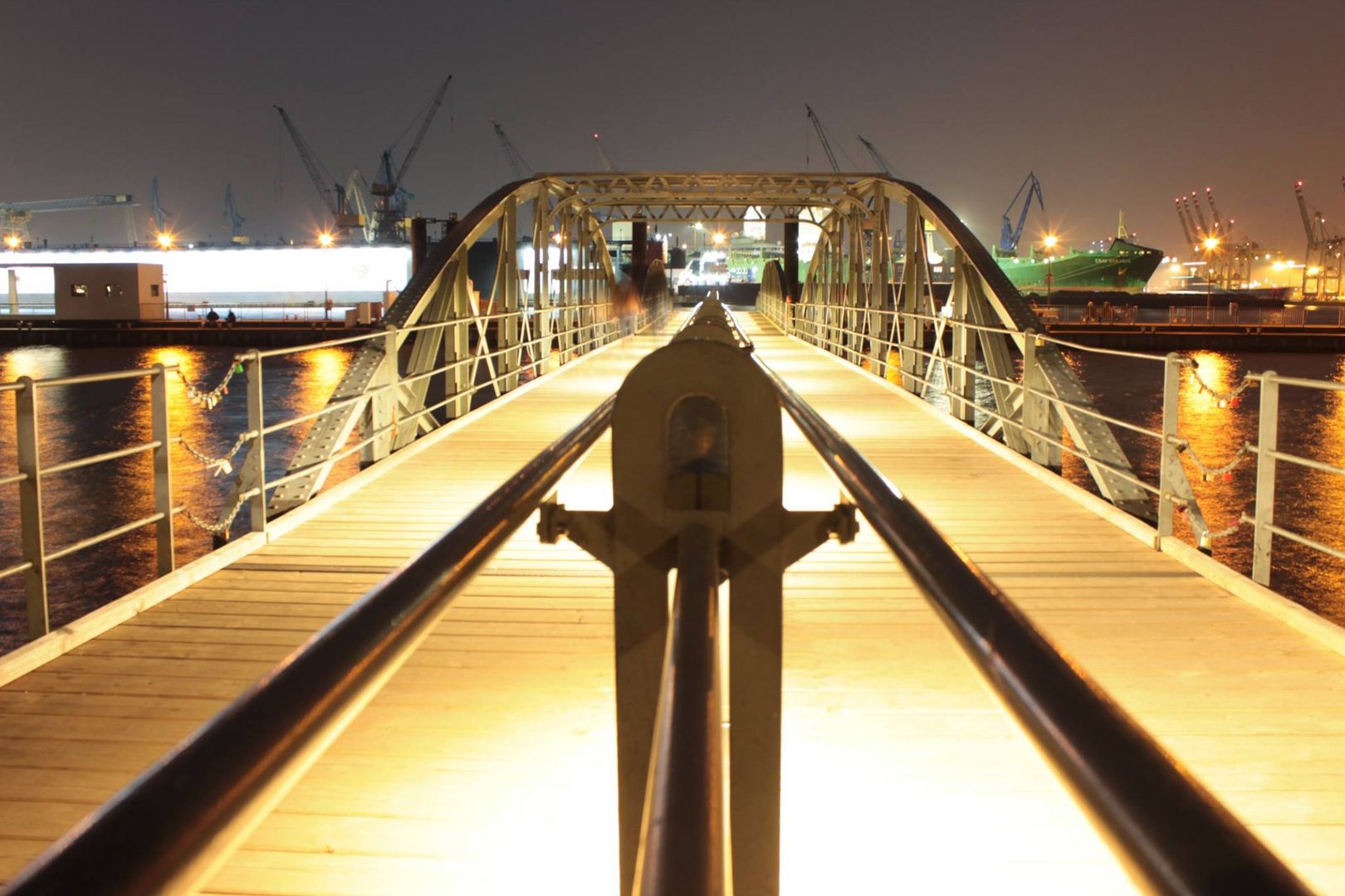 Industrial Bridge Foto & Bild | night, world, hamburg Bilder auf ...