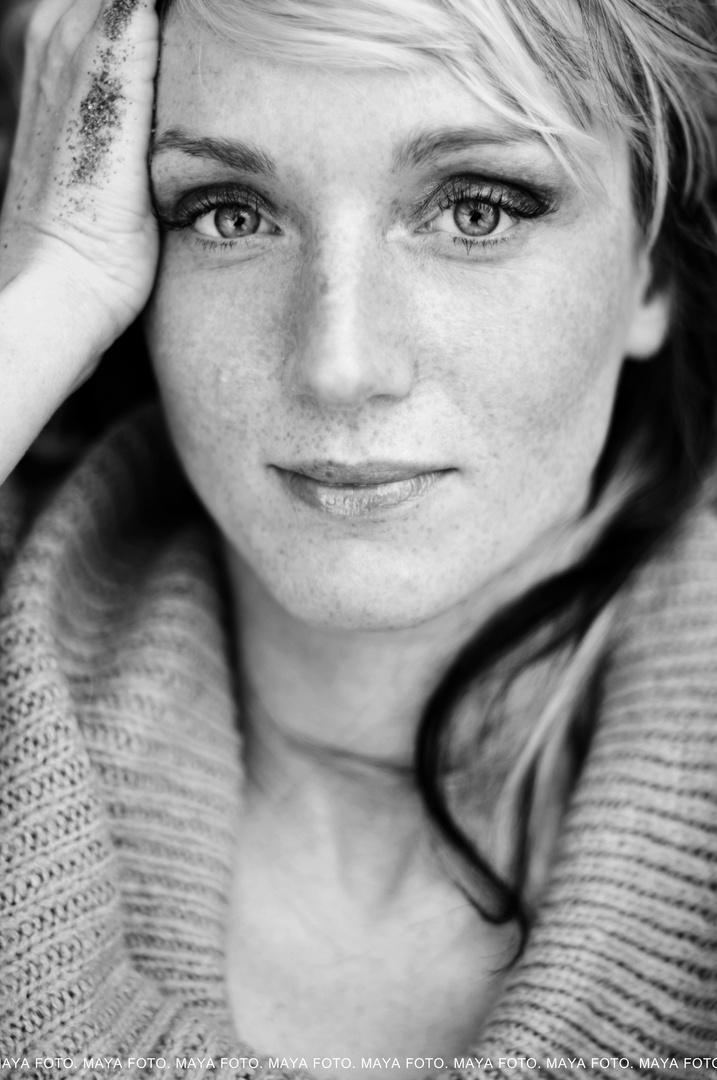 Ines Foto & Bild | portrait, portrait frauen, outdoor Bilder auf ...