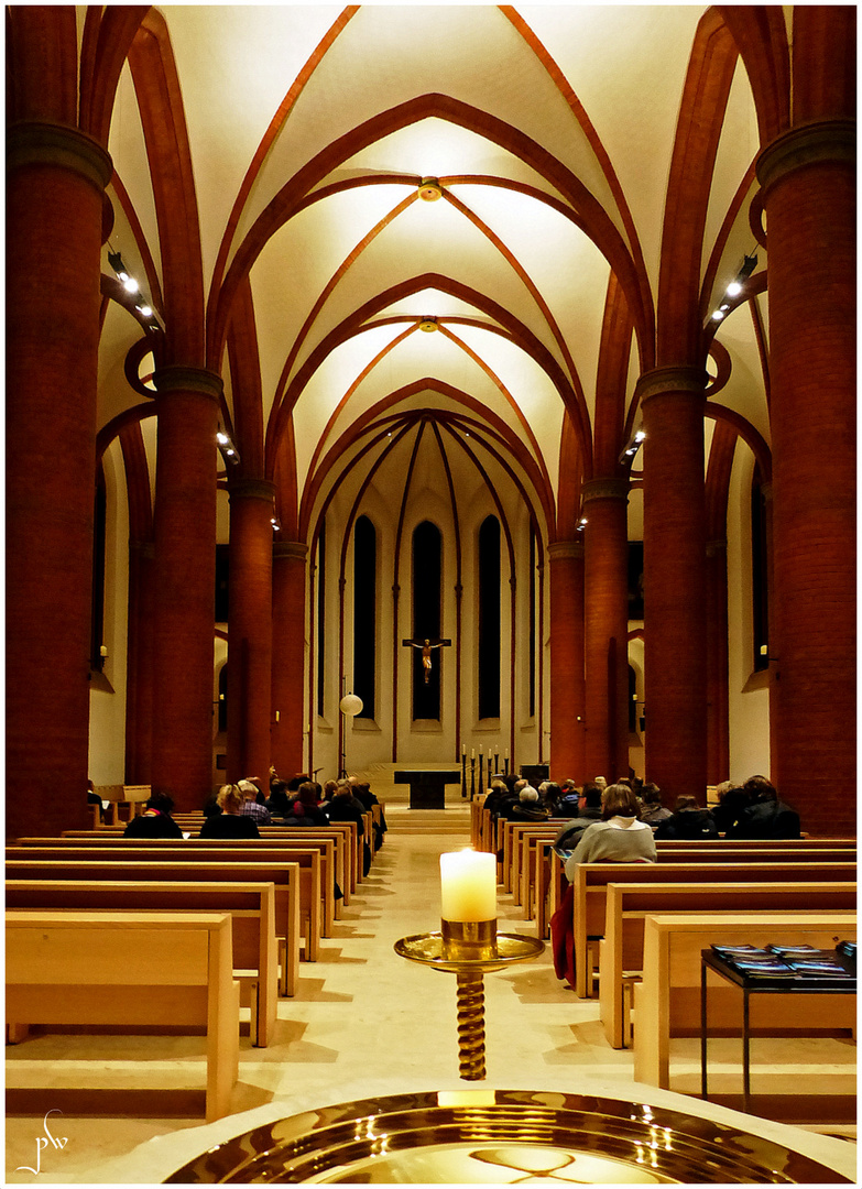 Innenansicht einer Kirche Foto & Bild | architektur, sakralbauten, innenansichten kirchen Bilder ...