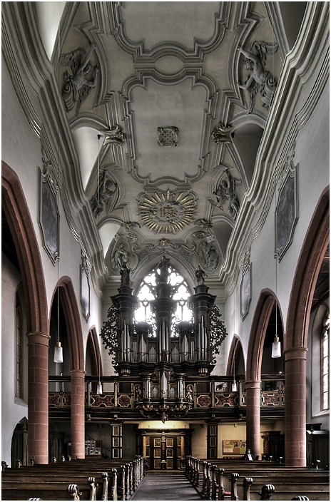 Innenansicht einer Kirche in ........ Foto & Bild | architektur, sakralbauten, innenansichten ...