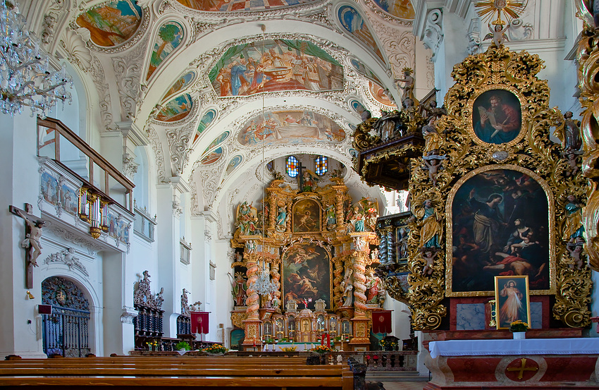Innenansicht Stiftskirche Ranshofen. Foto & Bild | architektur ...