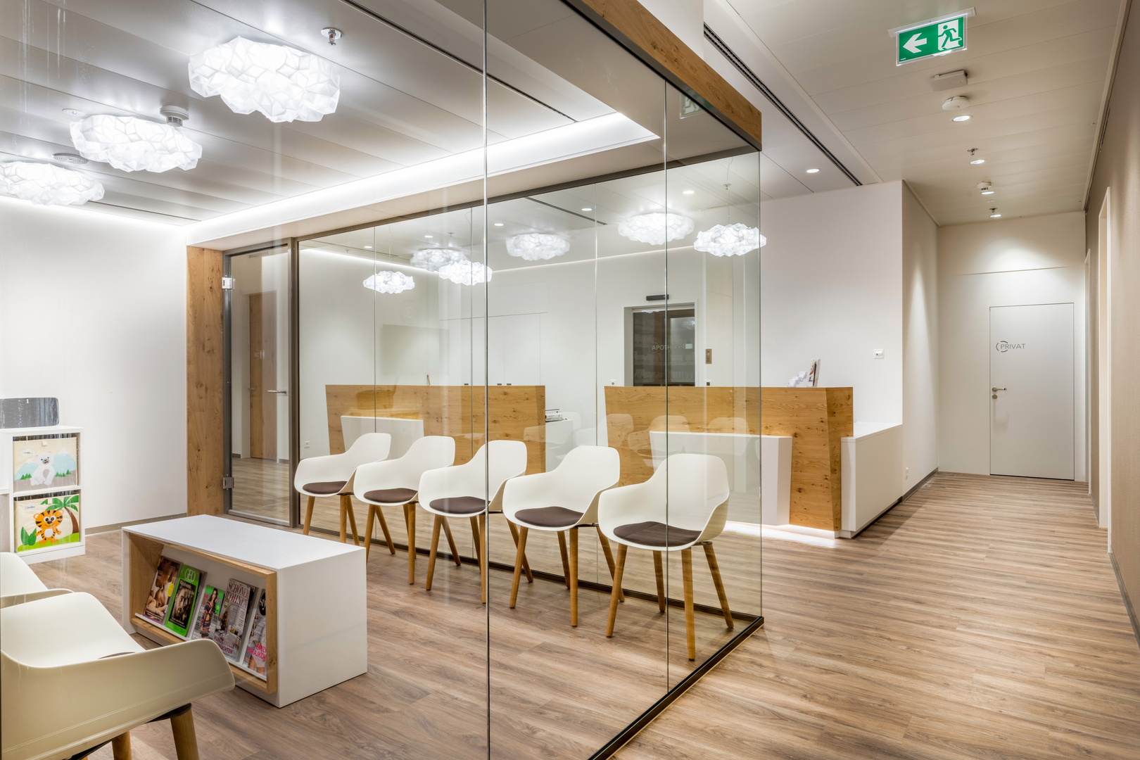 Innenarchitektur einer Arztpraxis Foto & Bild | architektur, möbel ...