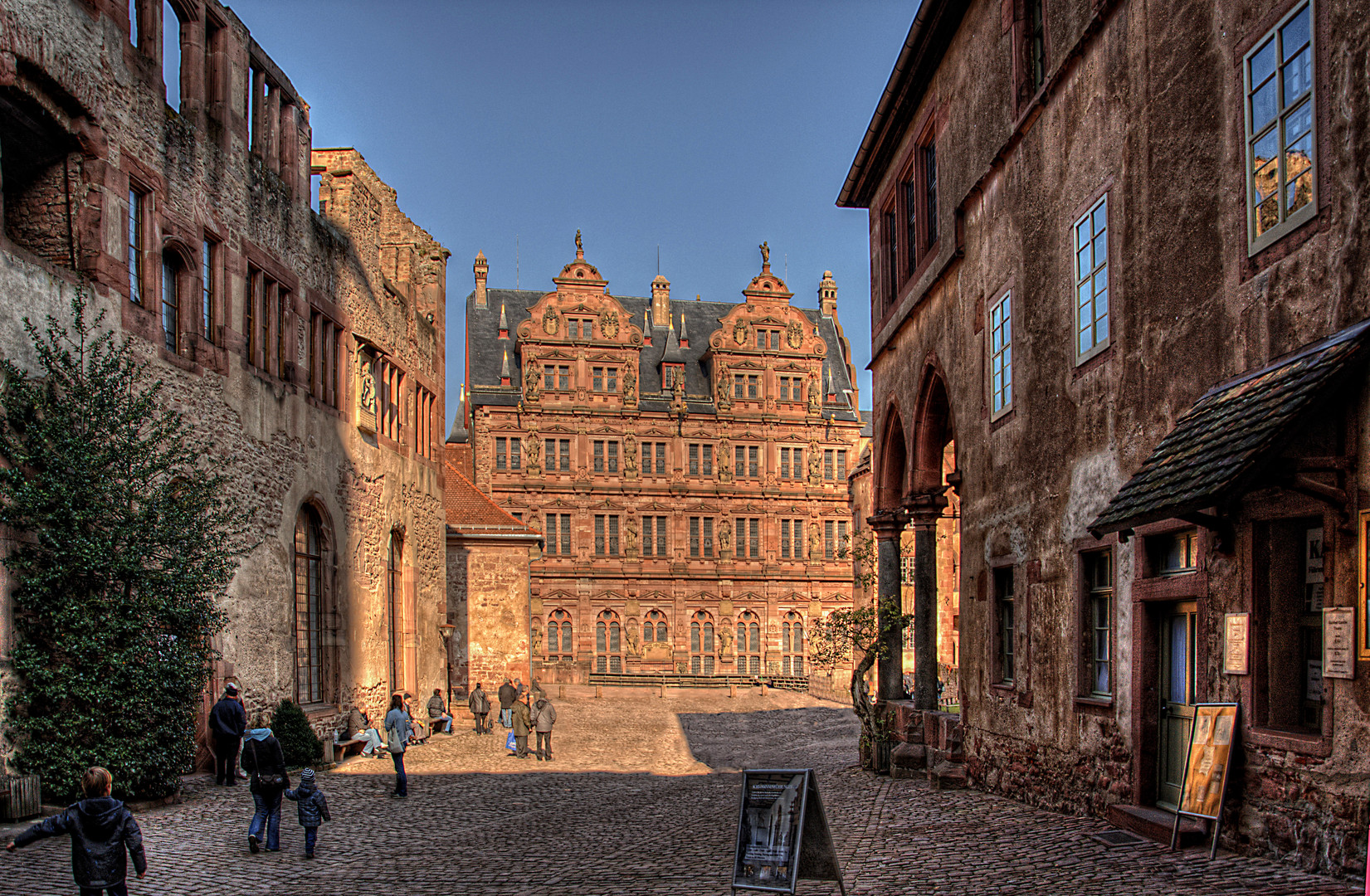 Innenhof Heidelberger Schloß Foto & Bild | deutschland, europe, baden- württemberg Bilder auf ...