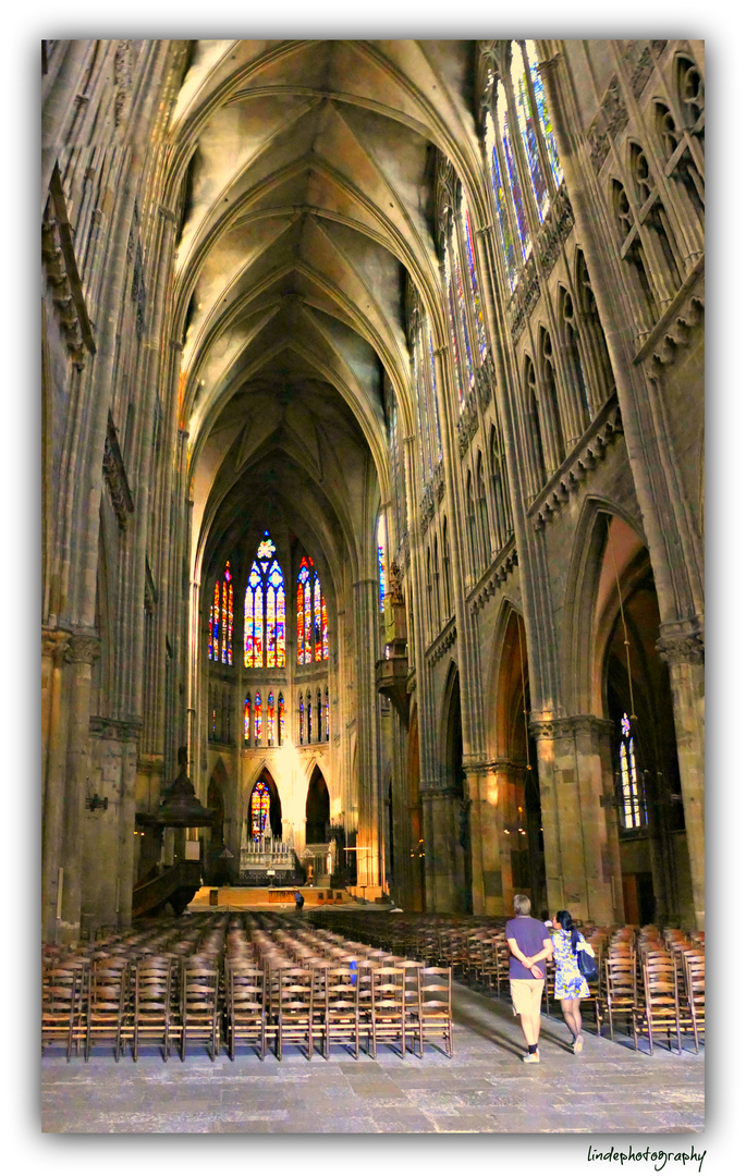 Inside Cathedrale St.-Etienne in Metz Foto & Bild | europe, france ...