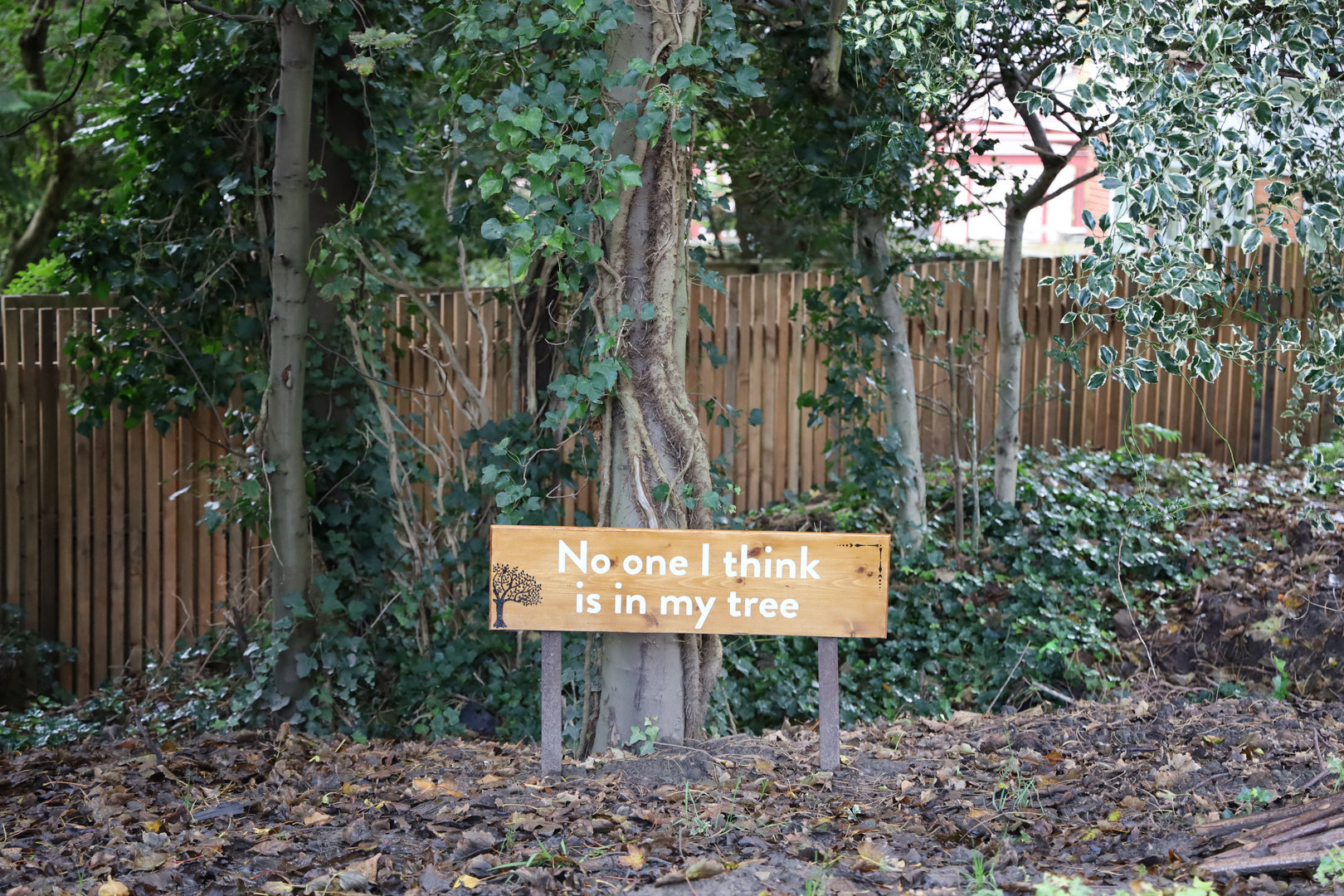 Inside Strawberry Fields Foto & Bild | world, england, europe Bilder ...