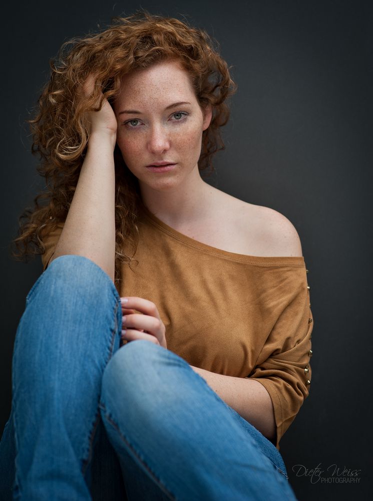 INTENSE Foto & Bild | portrait, portrait frauen, indoor Bilder auf fotocommunity