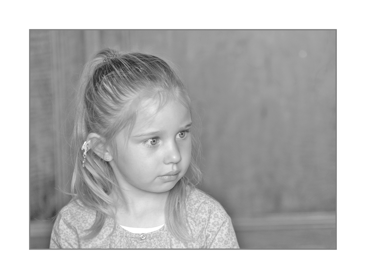 Intriguée photo et image | portraits, portraits d'enfants, personnes ...