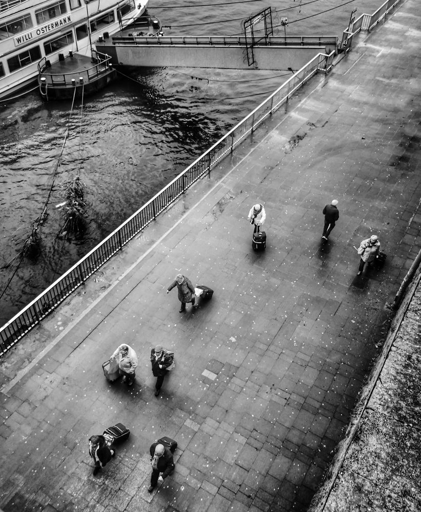 Irgendwo in Deutschland (24) ....Reisende im Kaugummi Land..... Foto ...