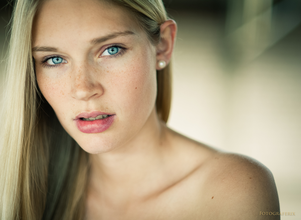 Irina II Foto & Bild | portrait, portrait frauen, indoor Bilder auf fotocommunity