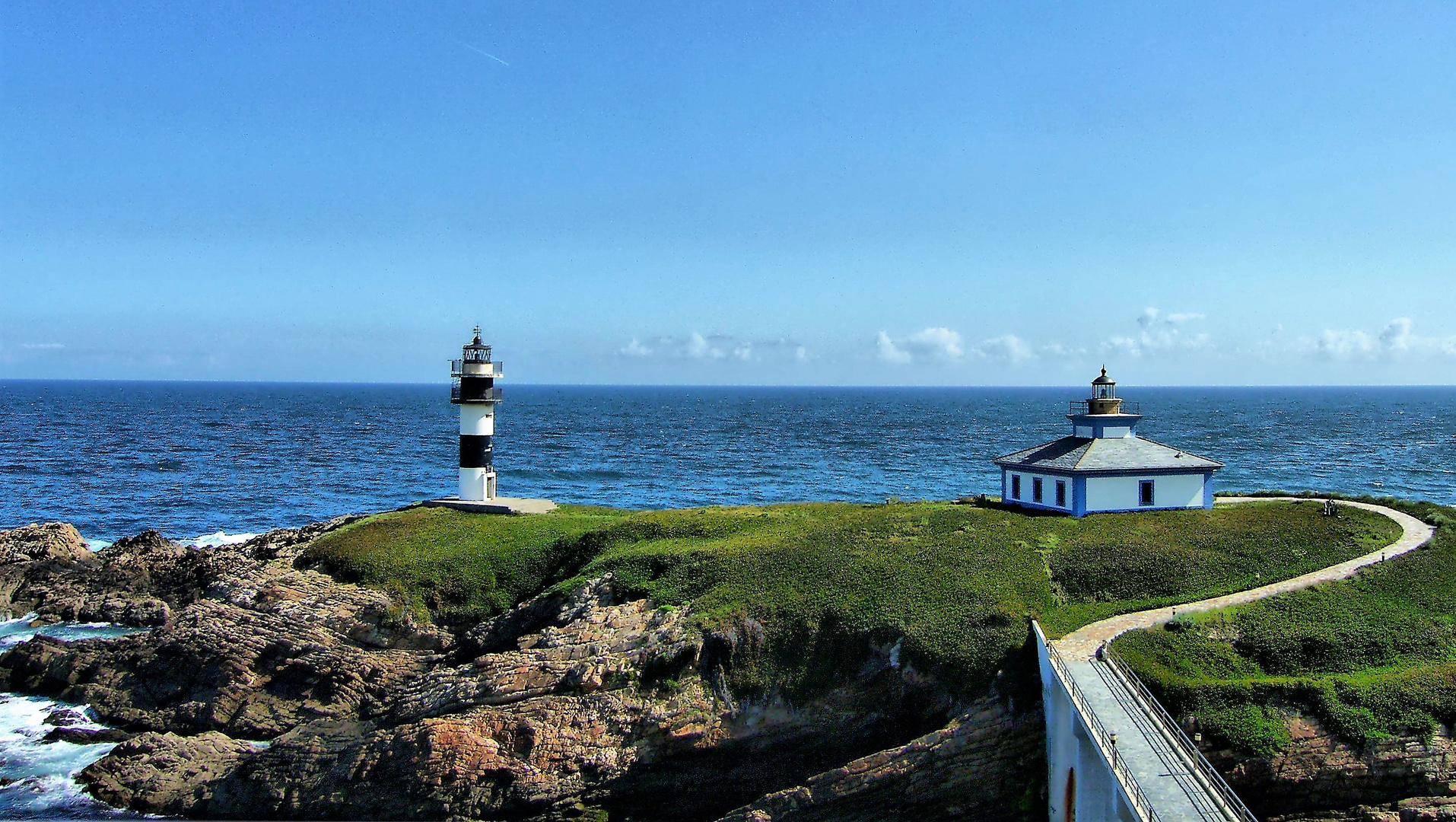 Isla Pancha Imagen & Foto | spain, water, world Fotos de fotocommunity