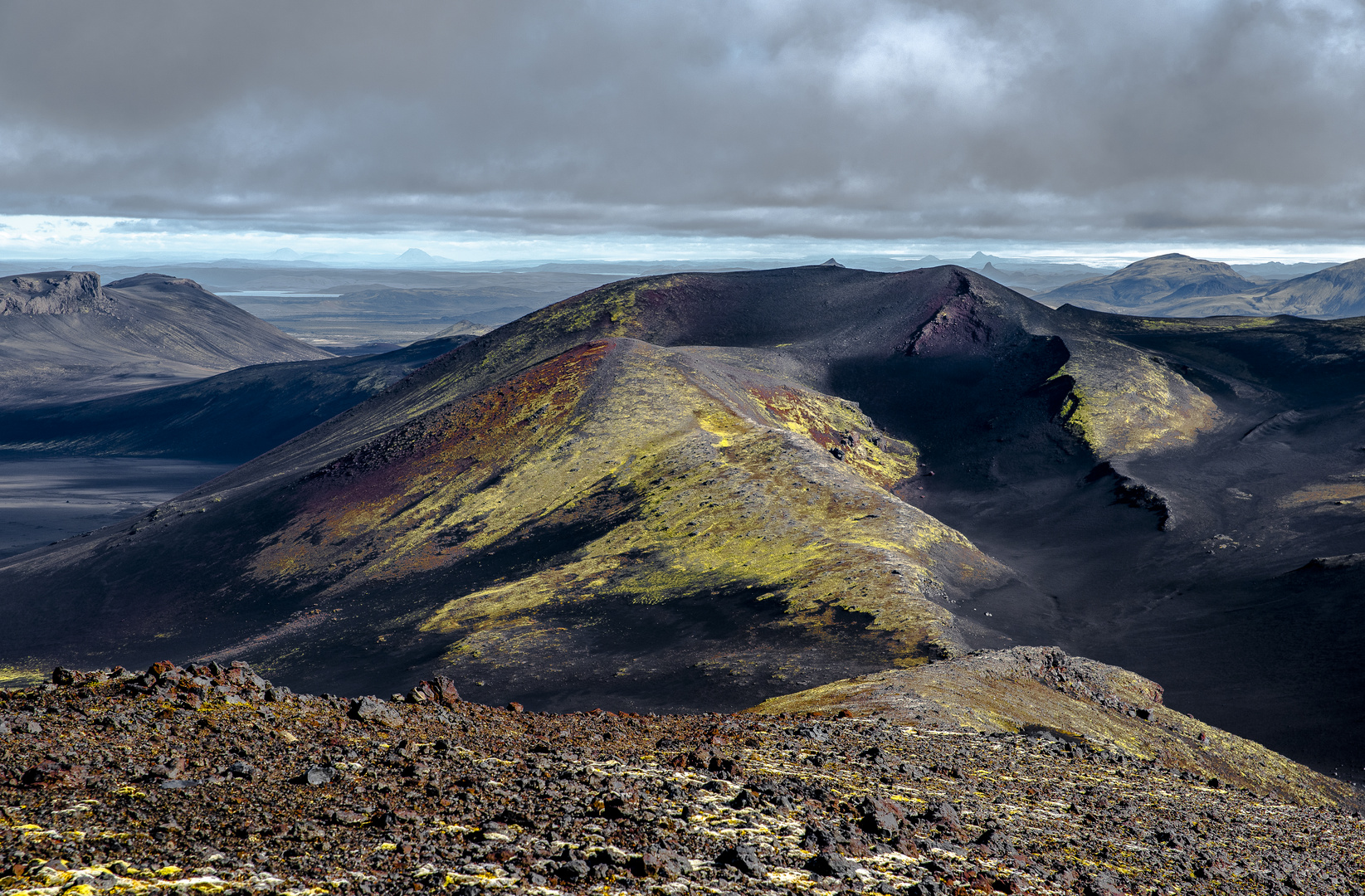 Island - Blick in einen Vulkankrater am Hekla-Massiv Foto & Bild ...