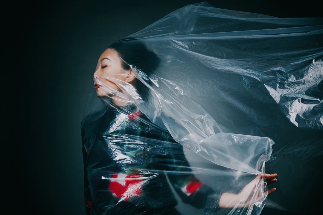 isolation Foto & Bild | portrait, portrait frauen, studio Bilder auf ...