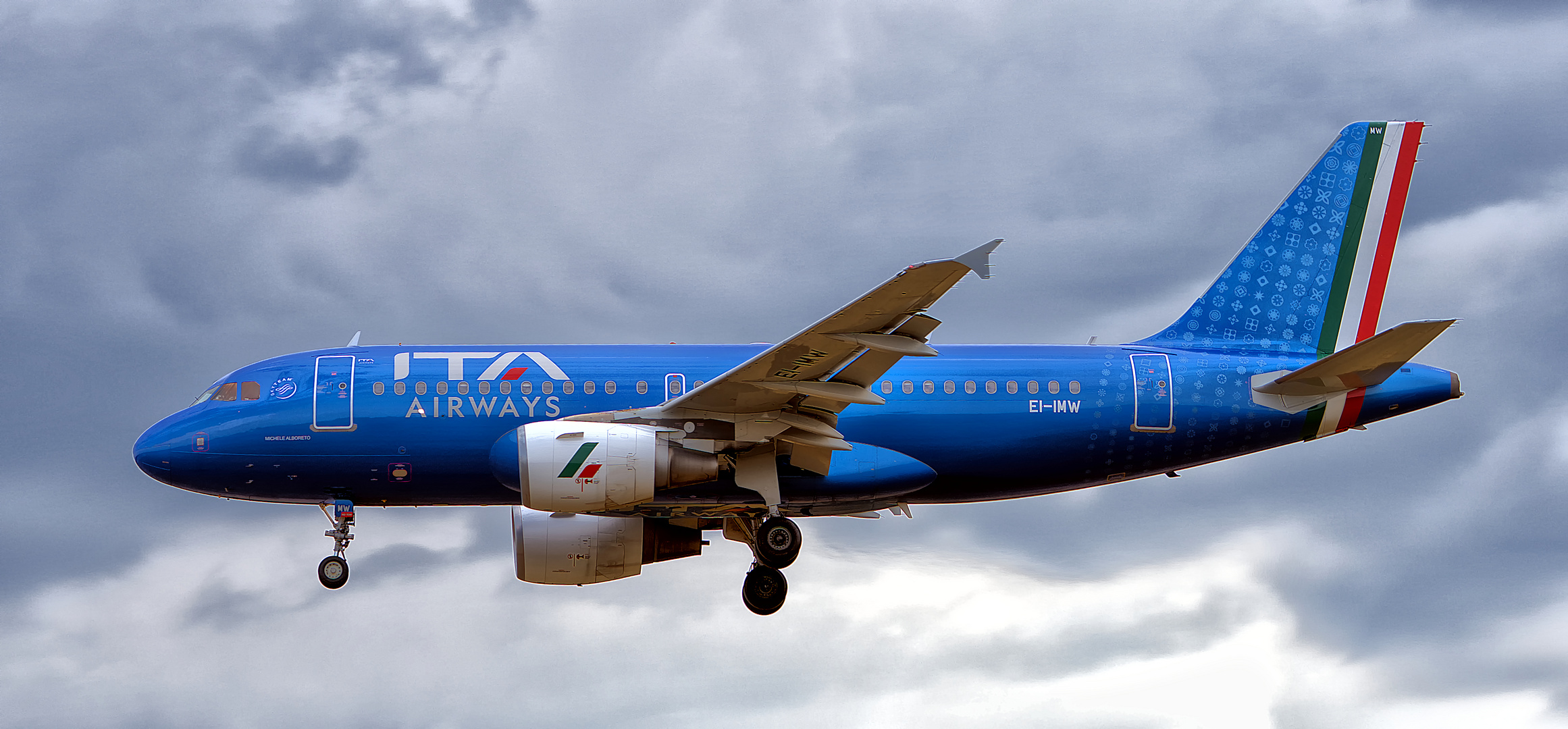 ITA Airways Airbus A319-112 Foto & Bild | luftfahrt, passagiermaschinen ...