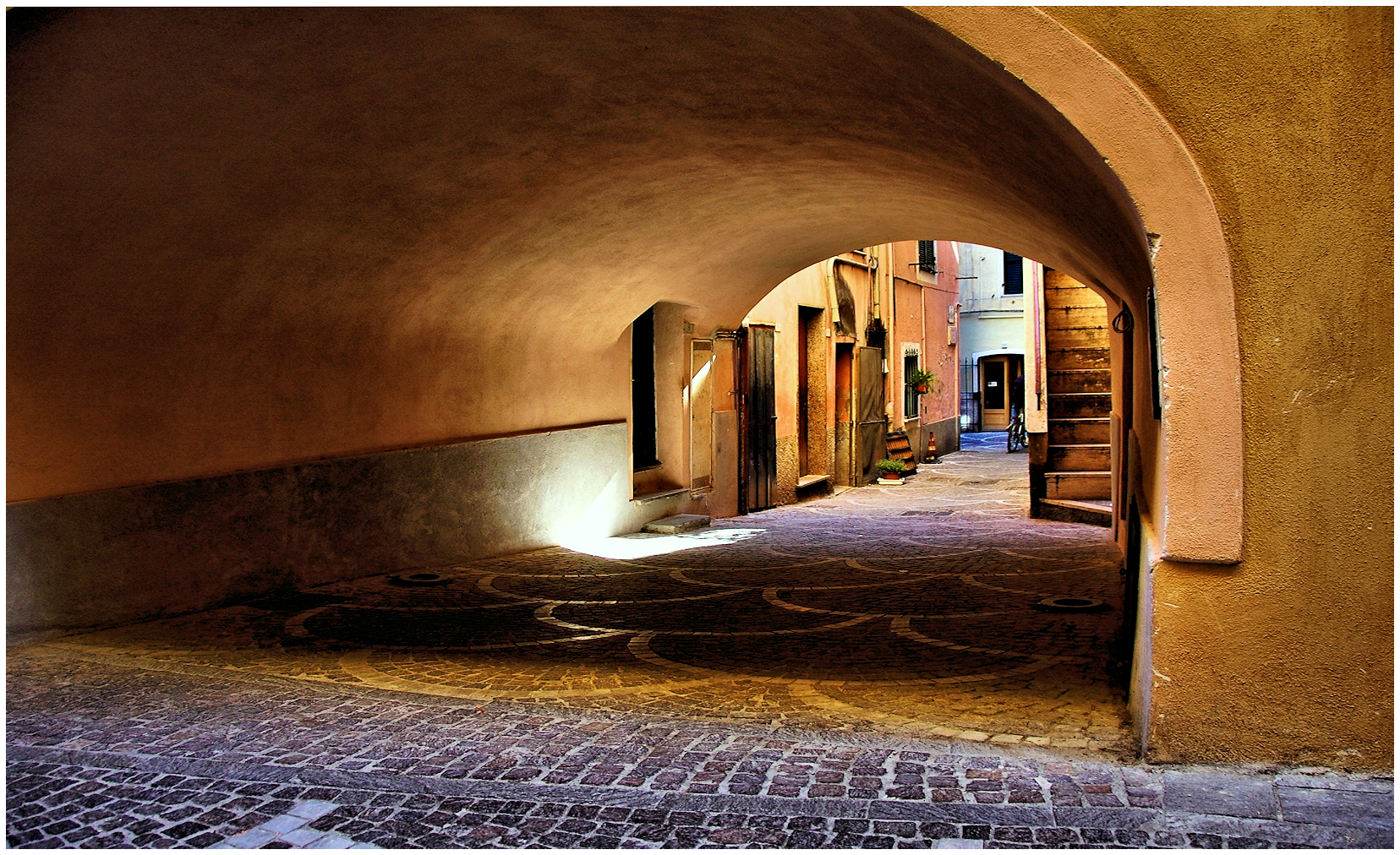 Italien - Hinterhof Foto & Bild | architektur, profanbauten, ländliche ...