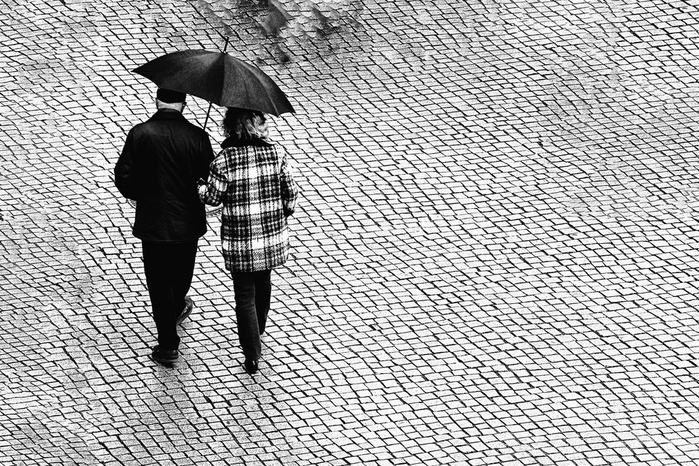 it´s still raining Foto & Bild | portrait, streetfotografie mit ...