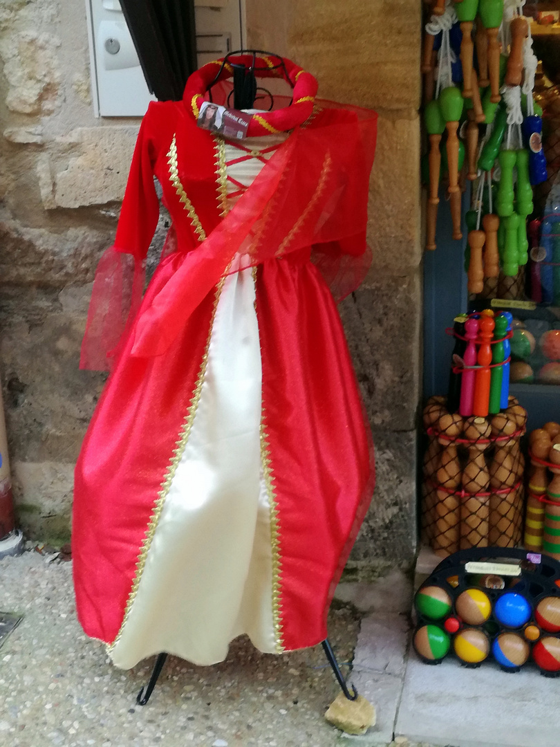 Jadis, les jupons et jeux .... photo et image | animations ...