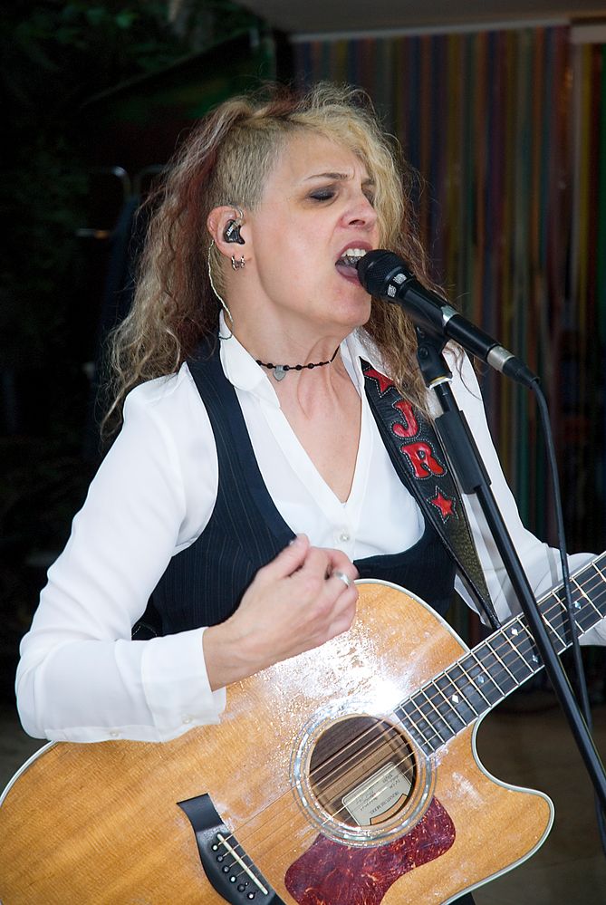 Janet Robin in Aktion Foto & Bild | world, spezial, dokumentation ...