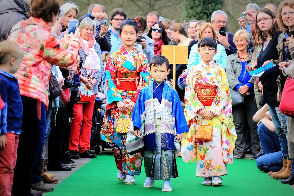 Japanische Kinder Foto & Bild | fashion, trachten, menschen Bilder auf ...
