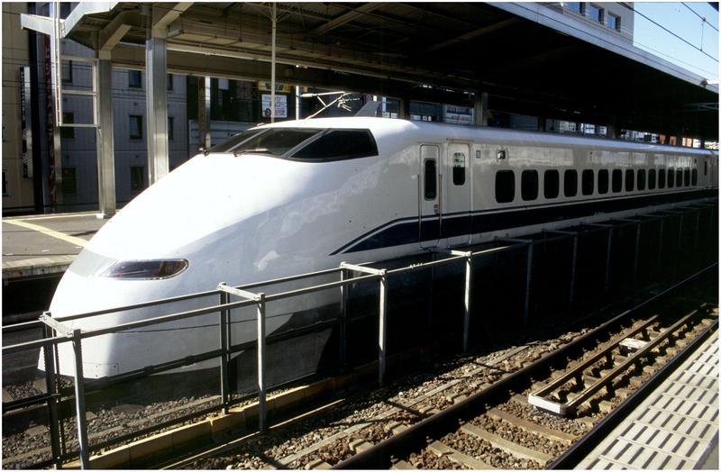 Japanischer Schnellzug "Shinkanse" Foto & Bild | asia, japan, east asia ...