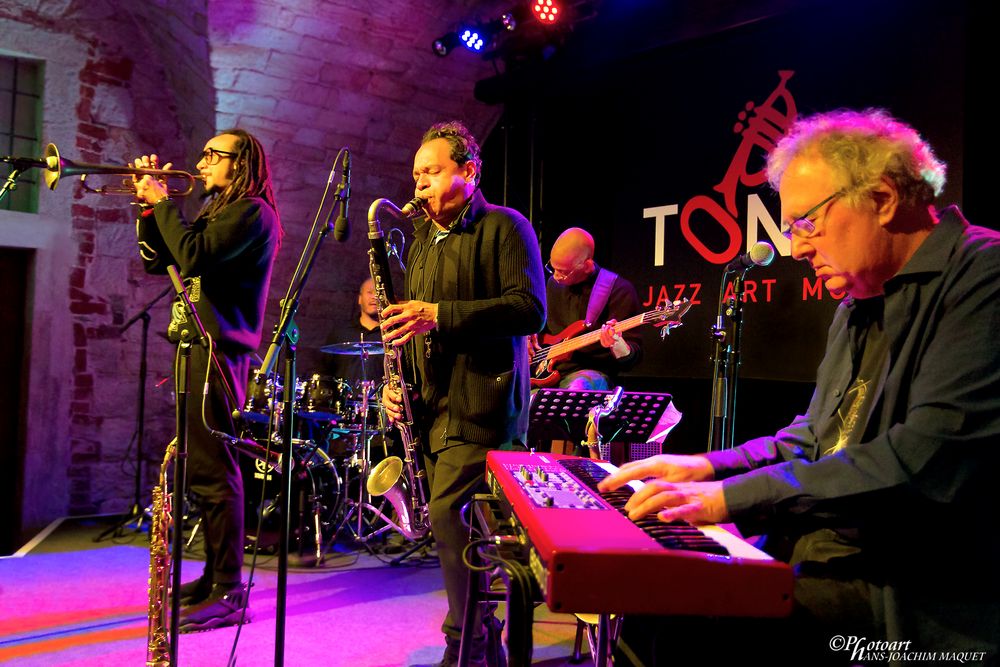 Jason Miles Band feat. Theo Croker Foto & Bild | live, jazz, fotos ...