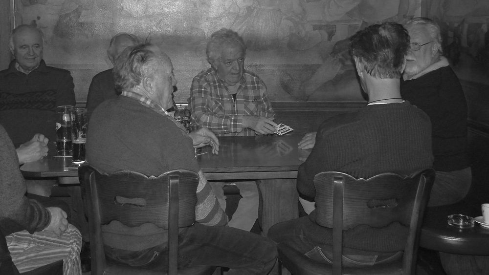 Jassen im "Stern" in Rankweil Foto & Bild | erwachsene, alltagsereignisse, menschen in der ...