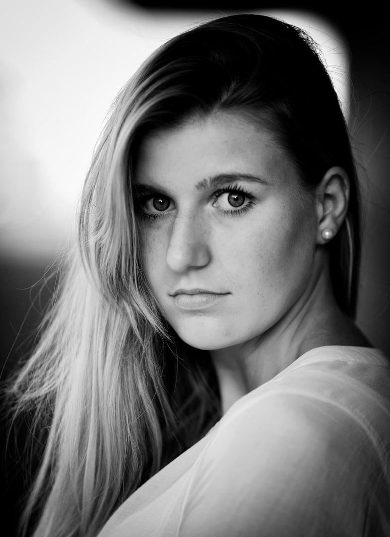 Jeannine Foto & Bild | portrait, portrait frauen, outdoor Bilder auf ...