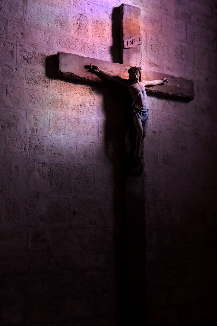 Jesus was a Punk photo et image | statues, sculptures, jesus crist ...