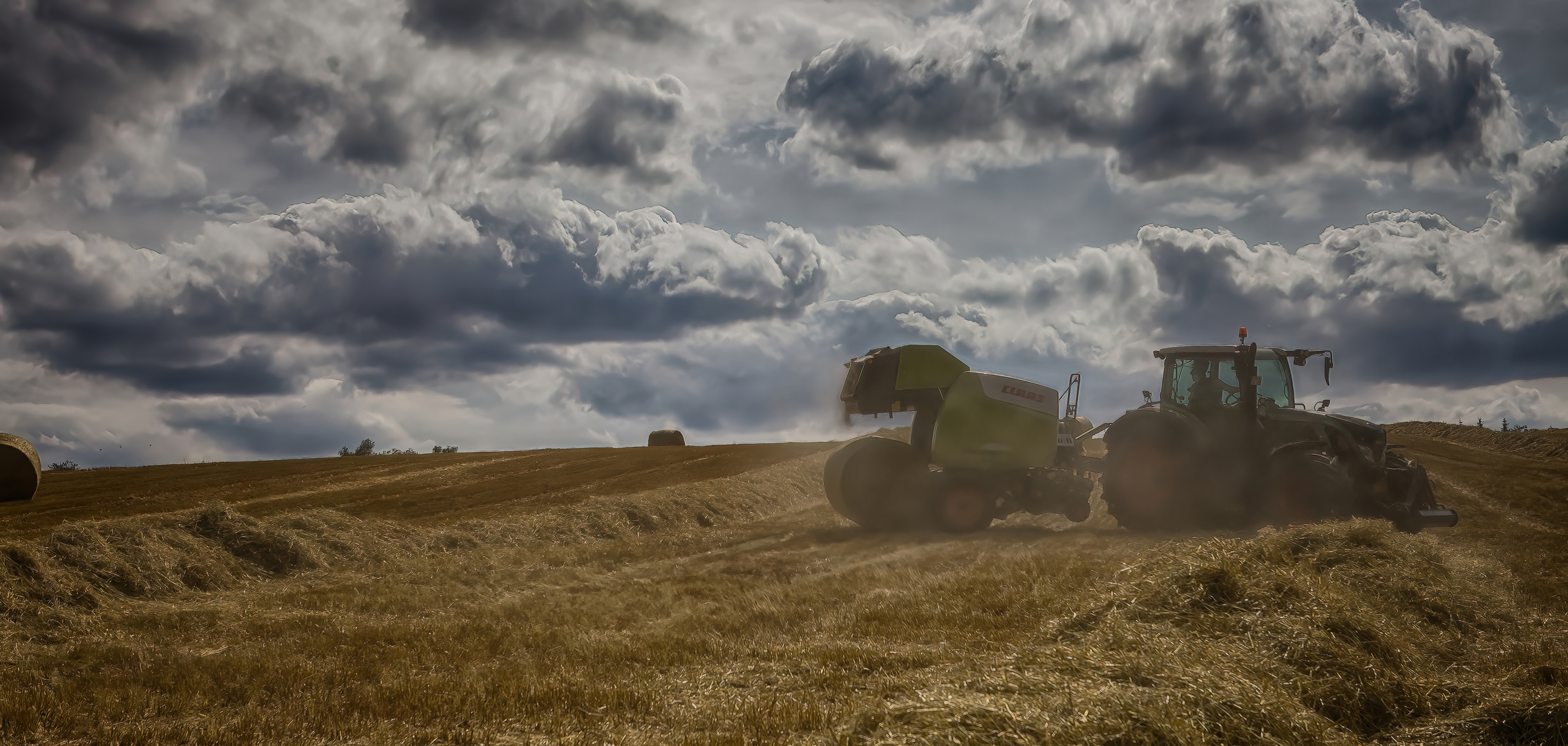 Jetzt aber schnell Foto & Bild | industrie und technik, himmel, wolken ...